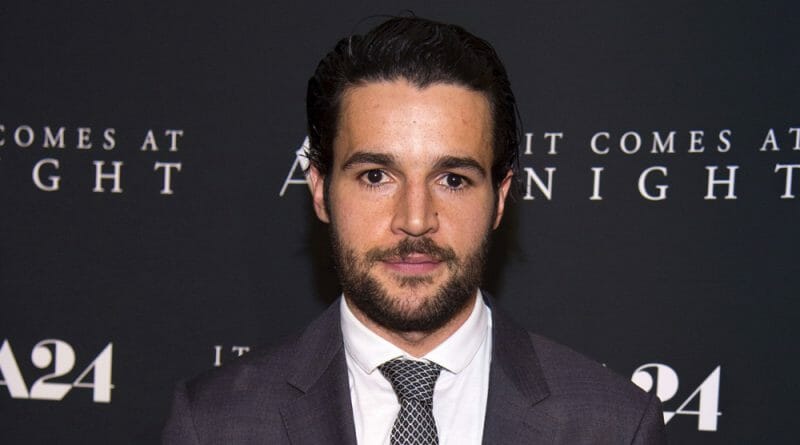Is Christopher Abbott Married? His Bio, Age, Wife, Girlfriend, Height ...