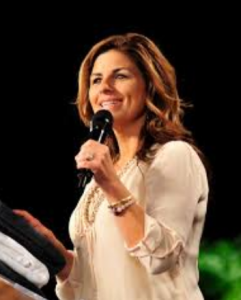 Is Kellie Copeland Married? Her Bio, Age, Husband, Family, Weight Loss ...