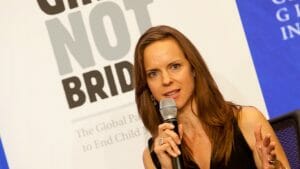 Is Jennifer Buffett Married? Her Bio, Age, Husband (Peter), Kids and ...