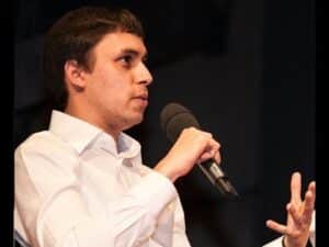 Is Jawed Karim Married? His Bio, Age, Wife, Education and Net worth ...