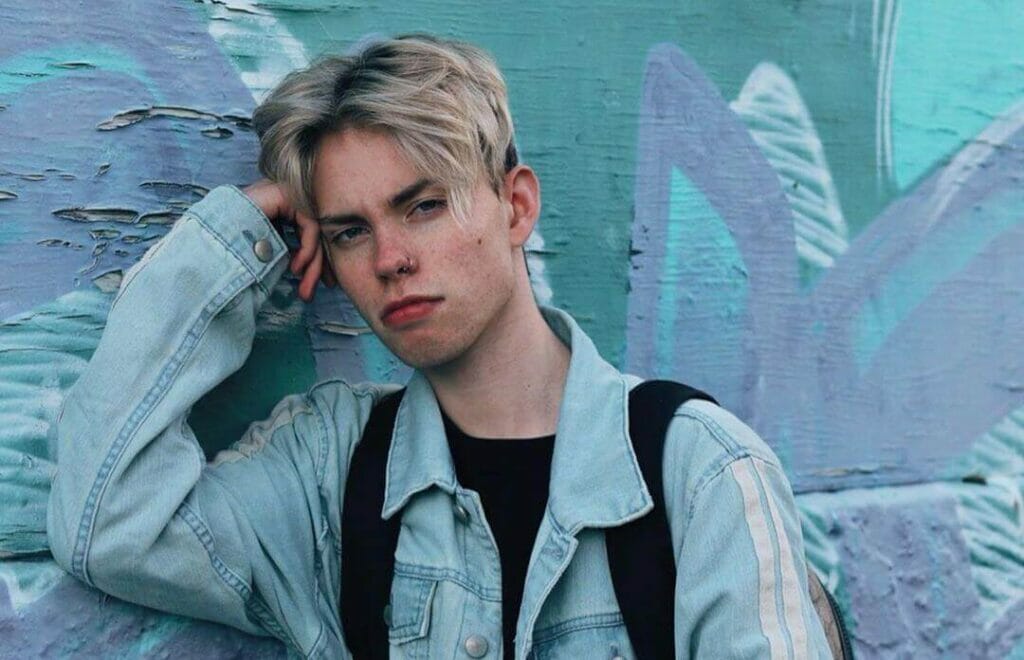 Is Zephan Clark Married? His Bio, Parents, Girlfriend, Family and Net ...